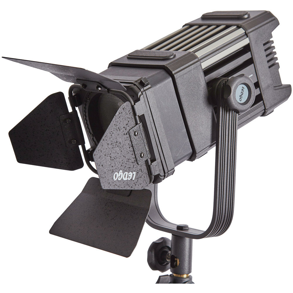 LEDGO LG-D300 LED Fresnel Light 5600K with WiFi and CaseDemo LEDGO LG ...